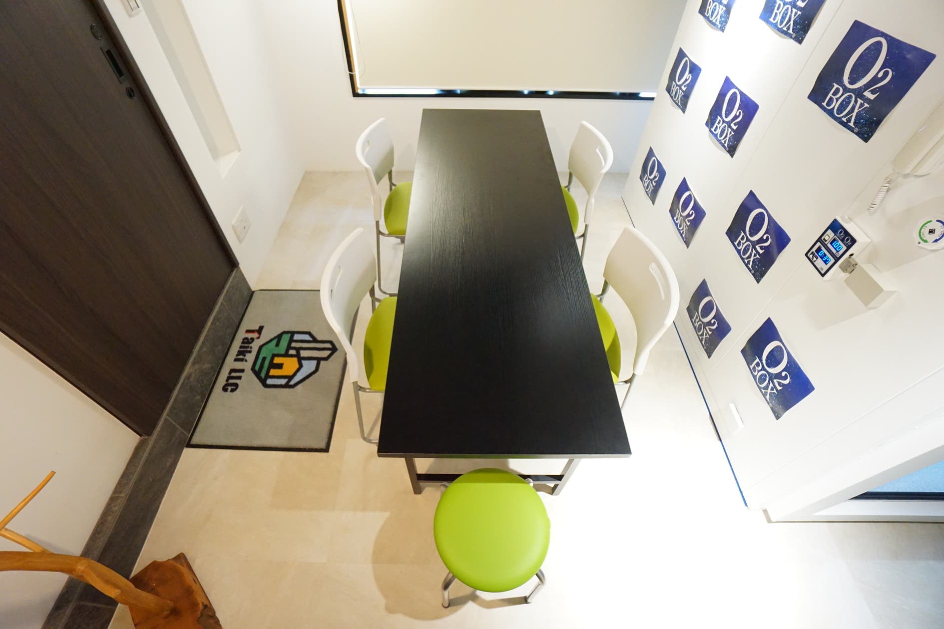 ＜初台エアポ＞初台駅徒歩5分🚃光回線Wi-Fi📶24時間営業⏰会議/打ち合わせ/Zoom/ボドゲ/撮影/作業/ワークショップの写真5