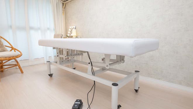 【三軒茶屋駅出口6分】完全個室のプライベートサロン|電動昇降ベッドと調光ライトが大好評|清潔感◎|セラピストが選ぶ癒し空間🌿の写真7