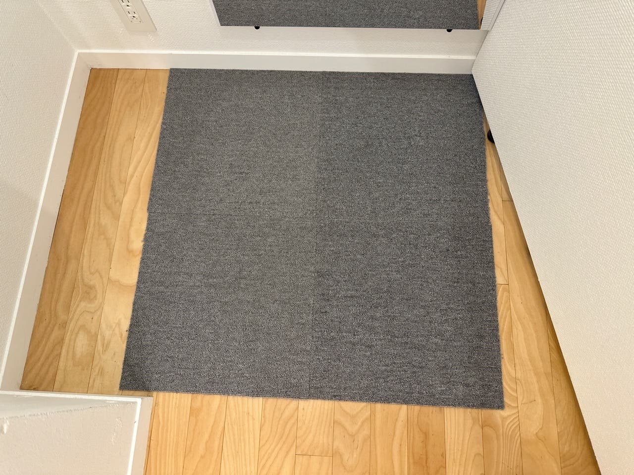 フィッティングルームの鏡[全身姿見]2枚 /フロアマット 使用料の画像1