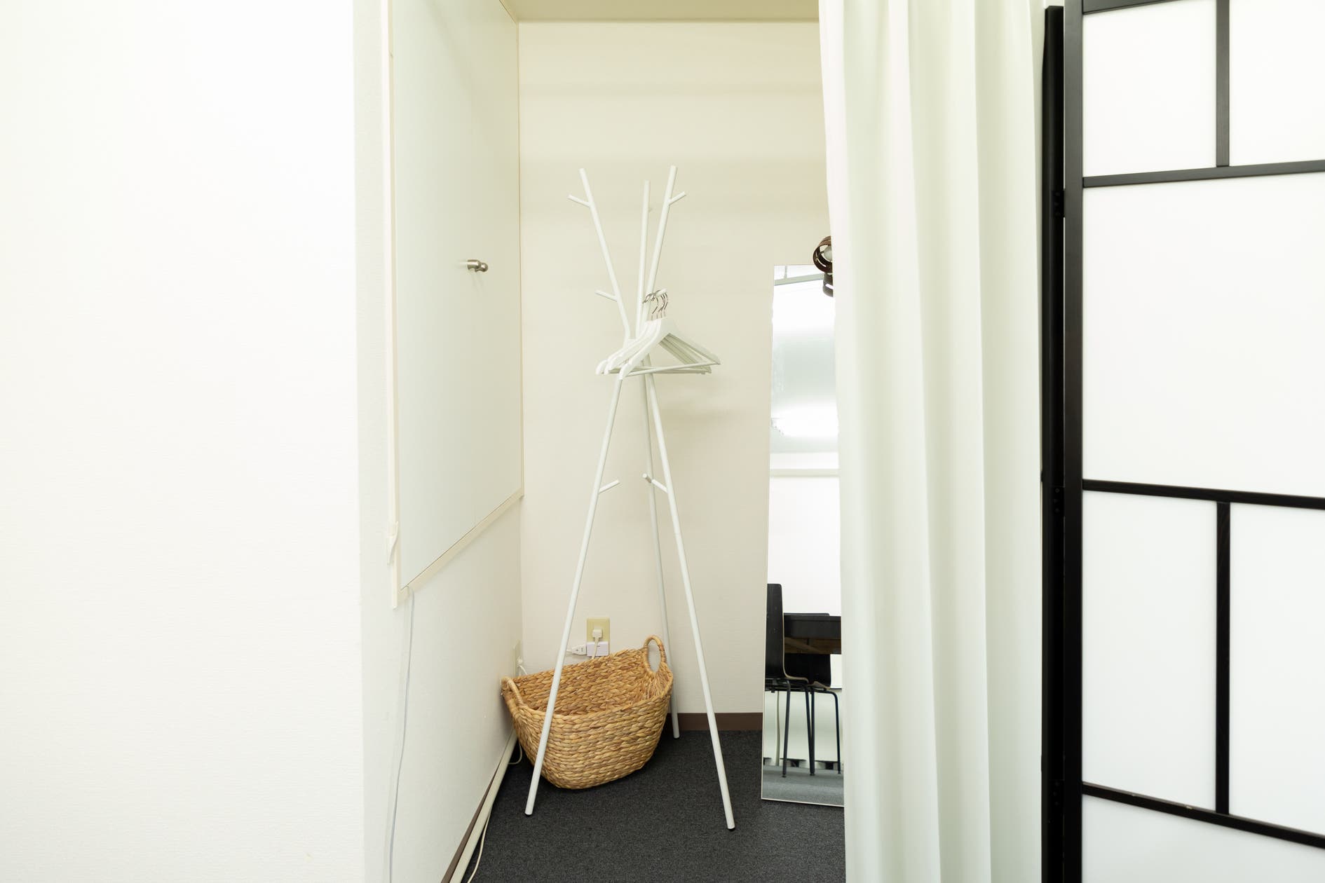 【機材付き】【待合室付き】飯田橋駅から徒歩5分の撮影スタジオ。eラーニング、配信など（防音施工済み）の写真6