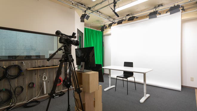 【機材付き】【待合室付き】飯田橋駅から徒歩5分の撮影スタジオ。eラーニング、配信など(防音施工済み)の写真2