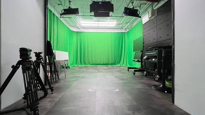 【機材付き】【待合室付き】飯田橋駅から徒歩5分の撮影スタジオ。eラーニング、配信など(防音施工済み)の写真3