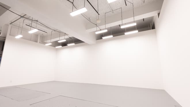 機材は無料貸し出し!控室最大5部屋!神楽坂にある使い勝手抜群の白壁スタジオの写真2