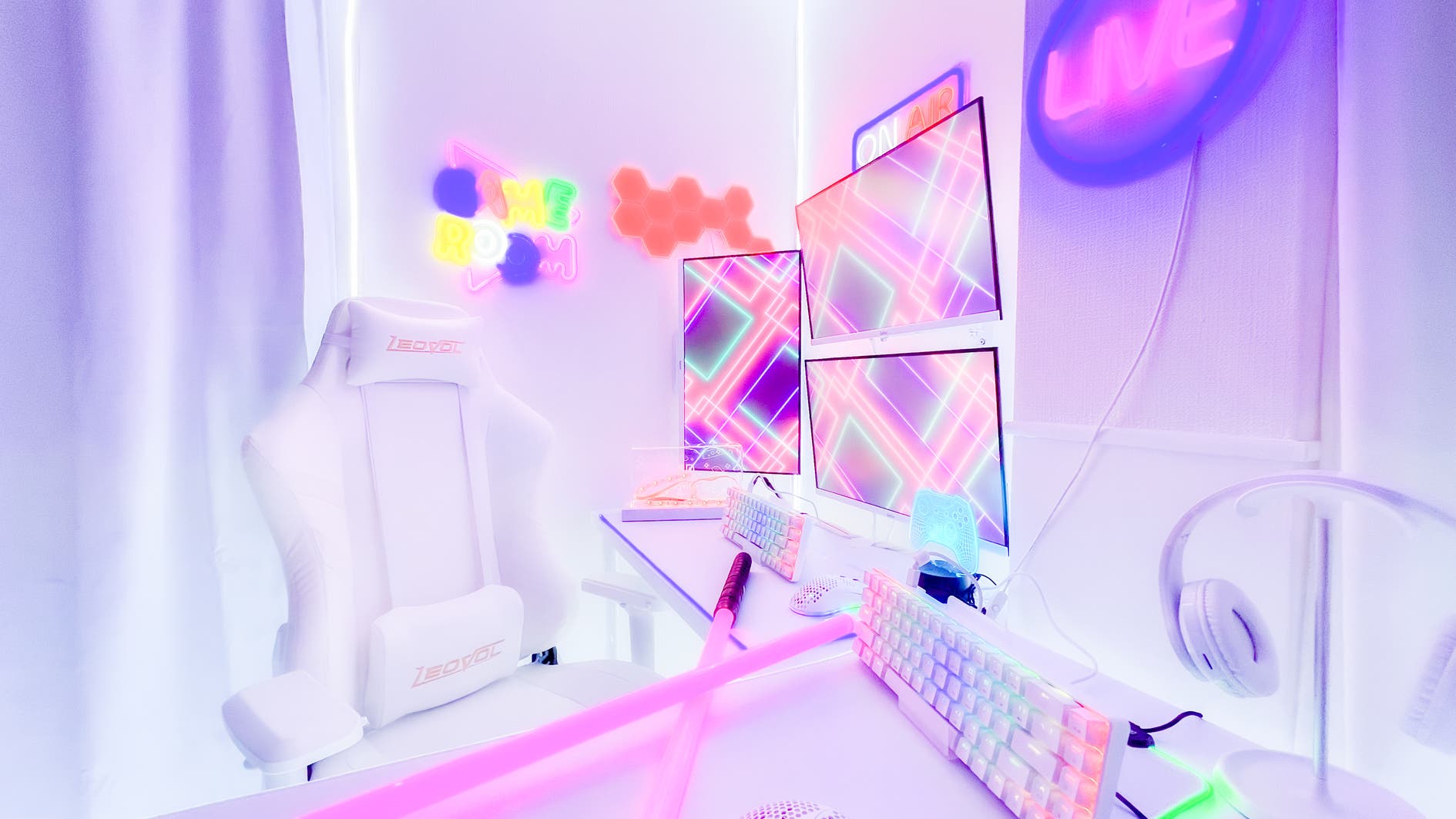 🎄クリスマスコス🪅ゴシック👠×白家具×ゲーミングブース🚥｜メイク＆更衣室完備｜撮影機材無料｜ヴェール秋葉原[30]の写真19