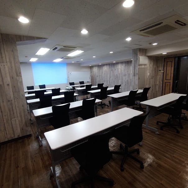 レンタル会議室401（最大30名様まで）の写真2