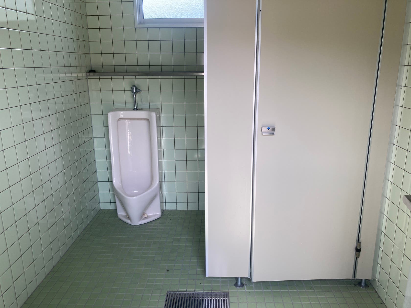 天然芝で遊べる！ 旧鮎河小学校グラウンドの写真6