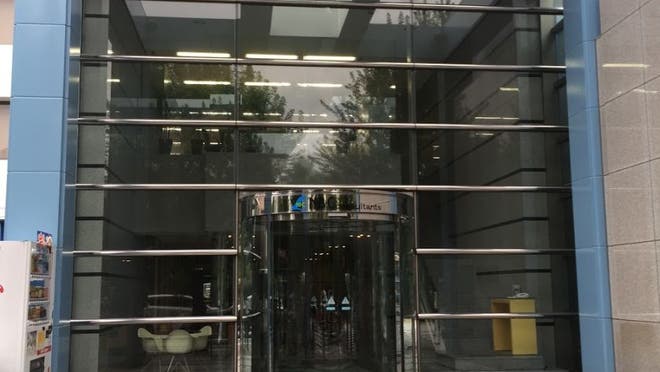 【市ヶ谷】緑の見える高級感のある貸会議室/大会議室(標準32名・最大48名)の写真4