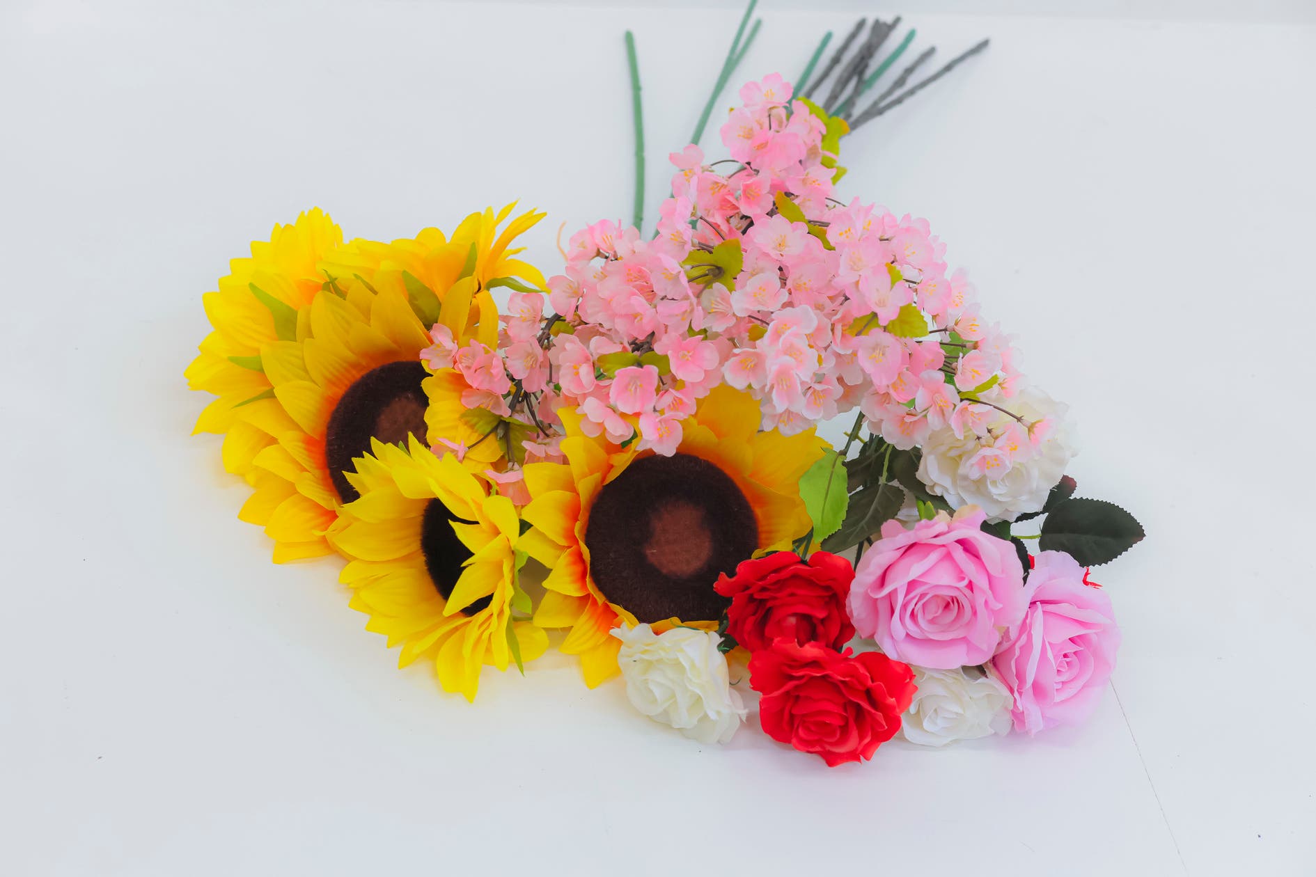 【広島市内中心部】壁・床にペイントOK⭐︎天井高2.7m⭐︎シンプルな白黒空間⭐︎駐車場１台有⭐︎最寄駅から徒歩4分の写真15