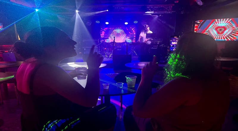 京都・最強のパーティー空間！音楽ライブ・ダンス・MV撮影・上映会・カラオケ大会・各種パーティー等なんでもできる夢のスペース♪