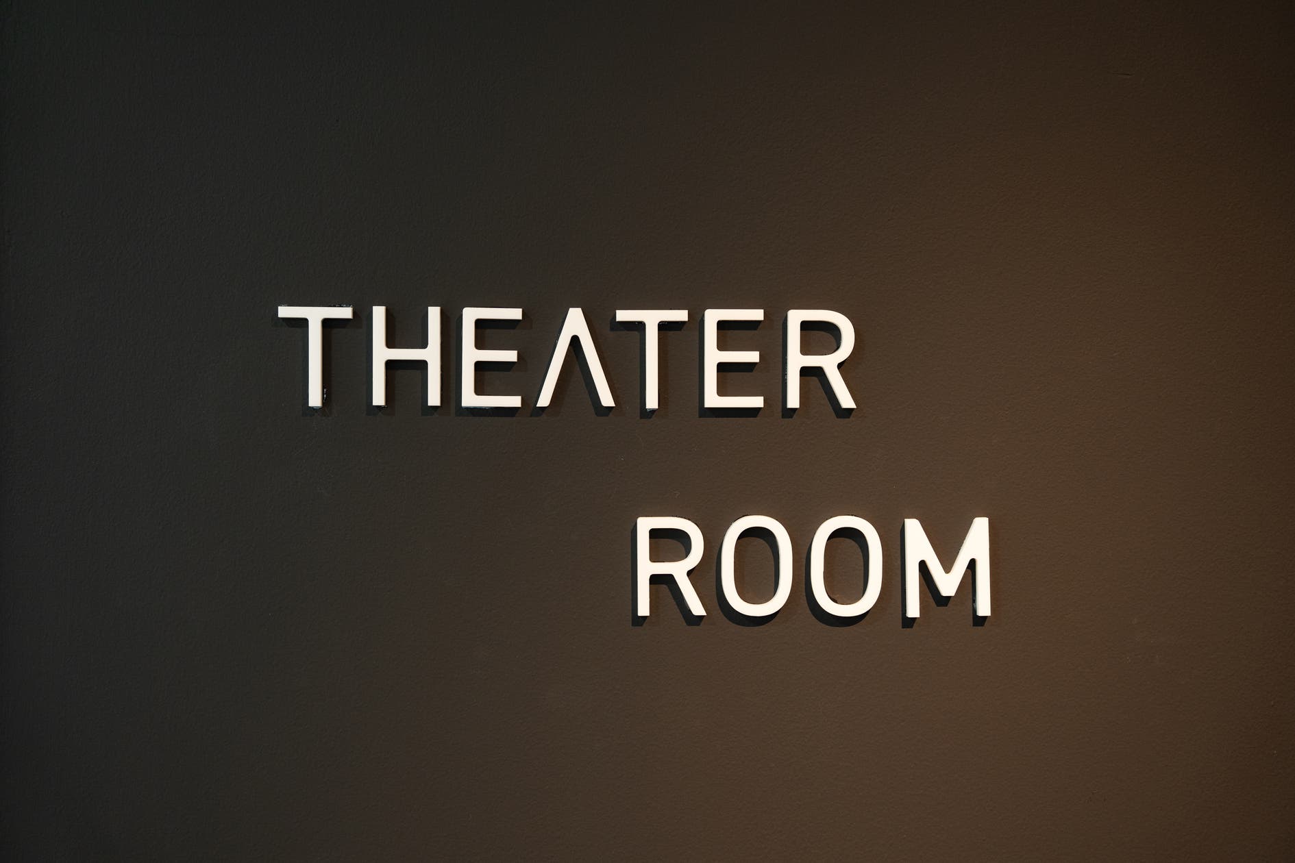 🎥150インチスクリーン✨8Kプロジェクター📣11台スピーカー🎤映画・カラオケ・ゲームの写真6