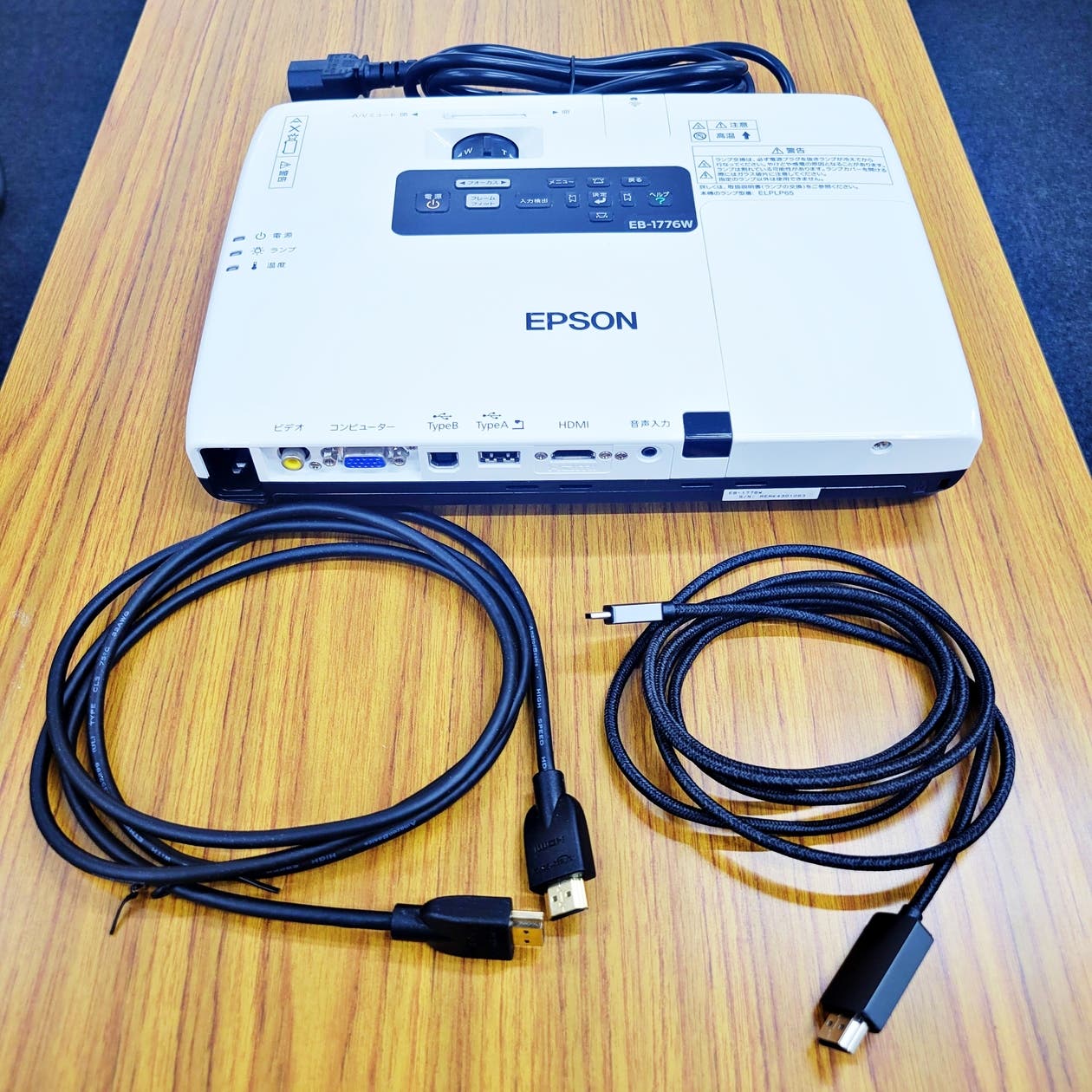 富山駅から7分の会議室【カリマ富山駅前会議室】🔴1時間から気軽に予約🟢セミナー、研修、打ち合わせ、会議、イベント等にの写真8