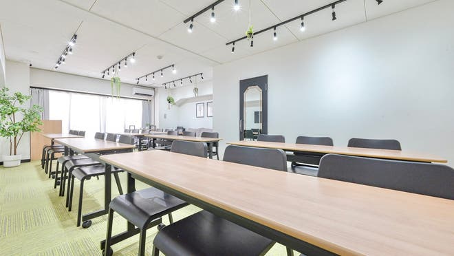 🥳新大阪駅3分〈COCO会議室新大阪〉駅近最大30名/セミナー/貸し会議室/ビジネス&懇親会&撮影/当日予約OKの写真1