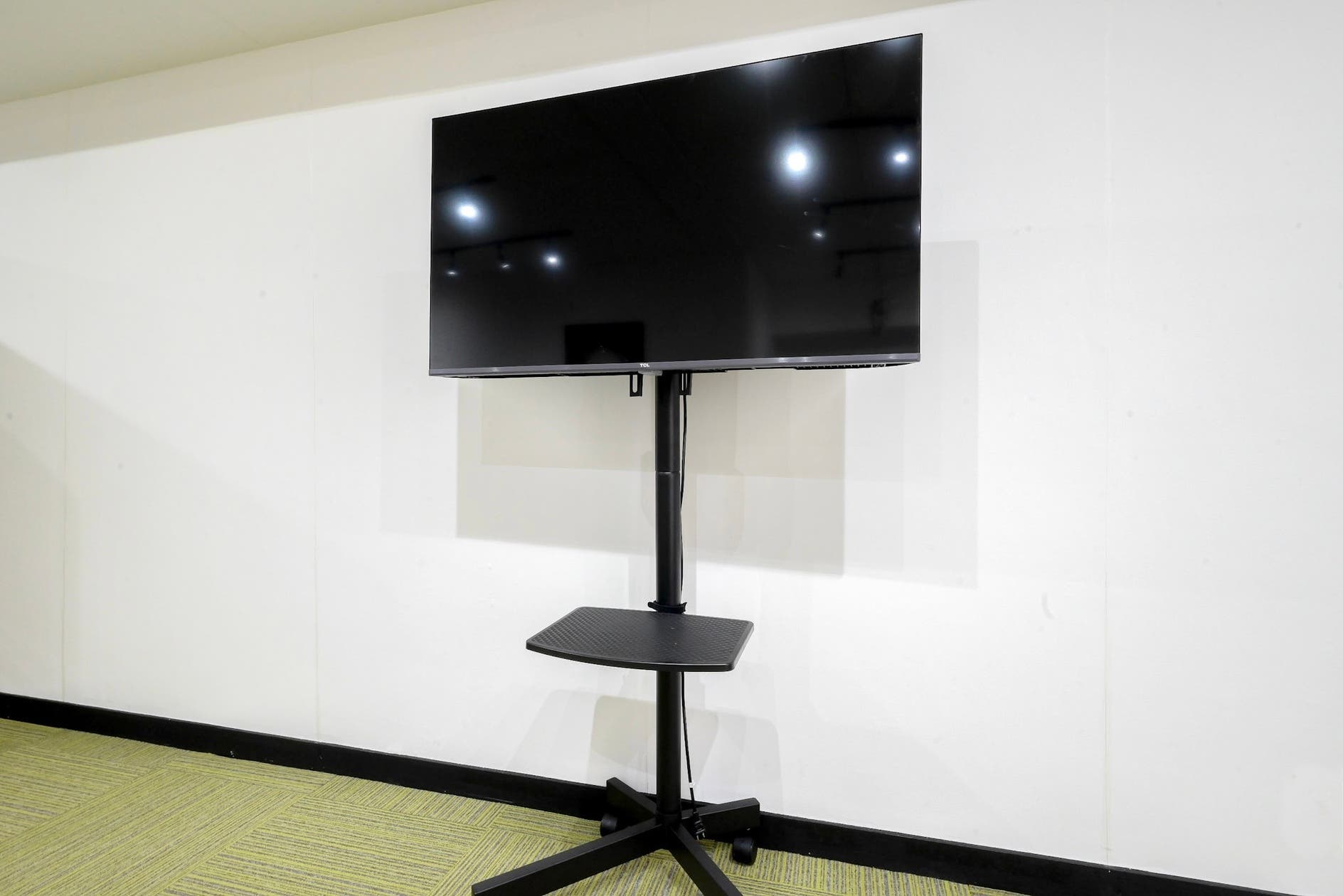 🥳新大阪駅3分〈COCO会議室新大阪〉駅近最大30名/セミナー/貸し会議室/ビジネス&amp;懇親会&amp;撮影/当日予約OKの写真16