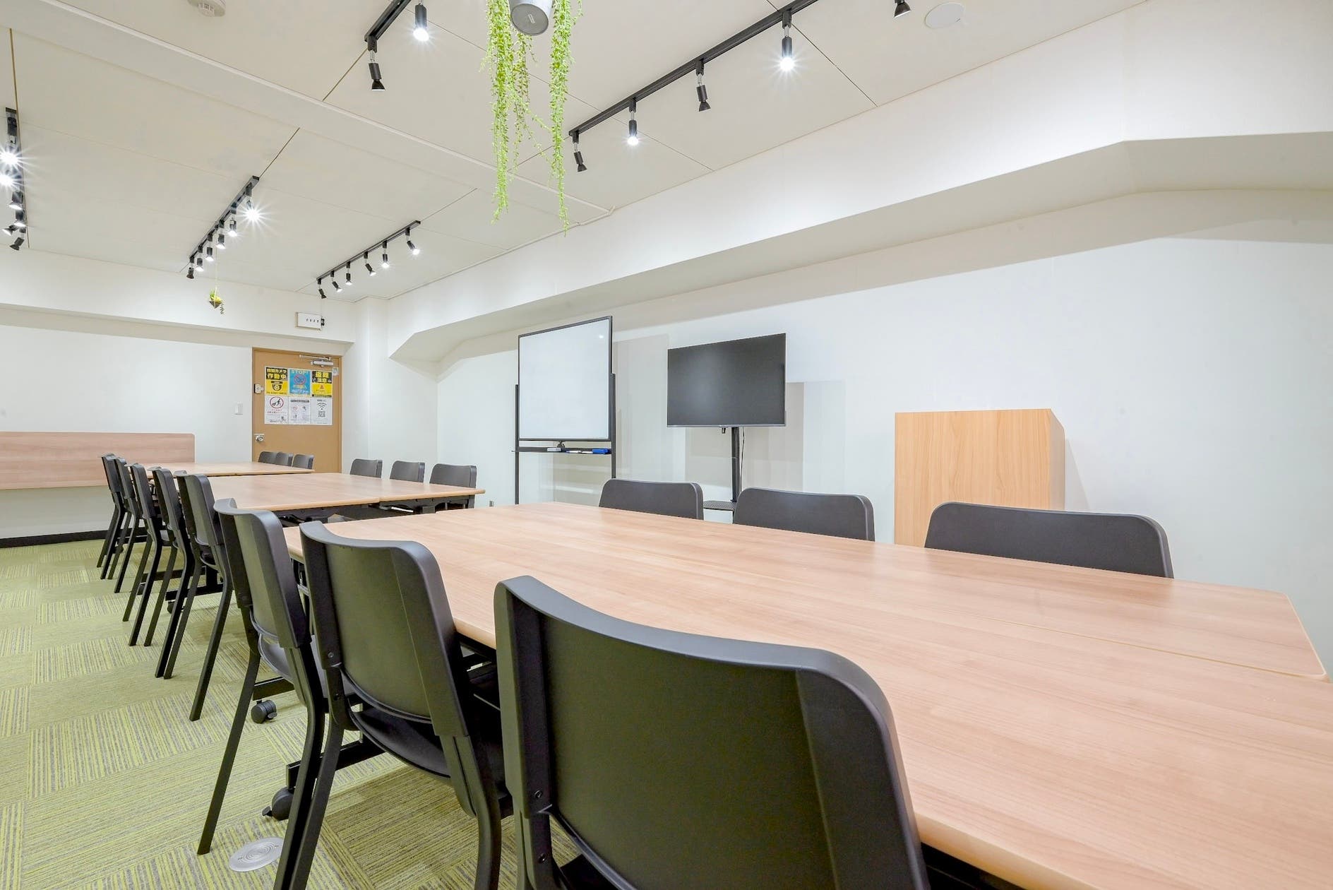 🥳新大阪駅3分〈COCO会議室新大阪〉駅近最大30名/セミナー/貸し会議室/ビジネス&amp;懇親会&amp;撮影/当日予約OKの写真8