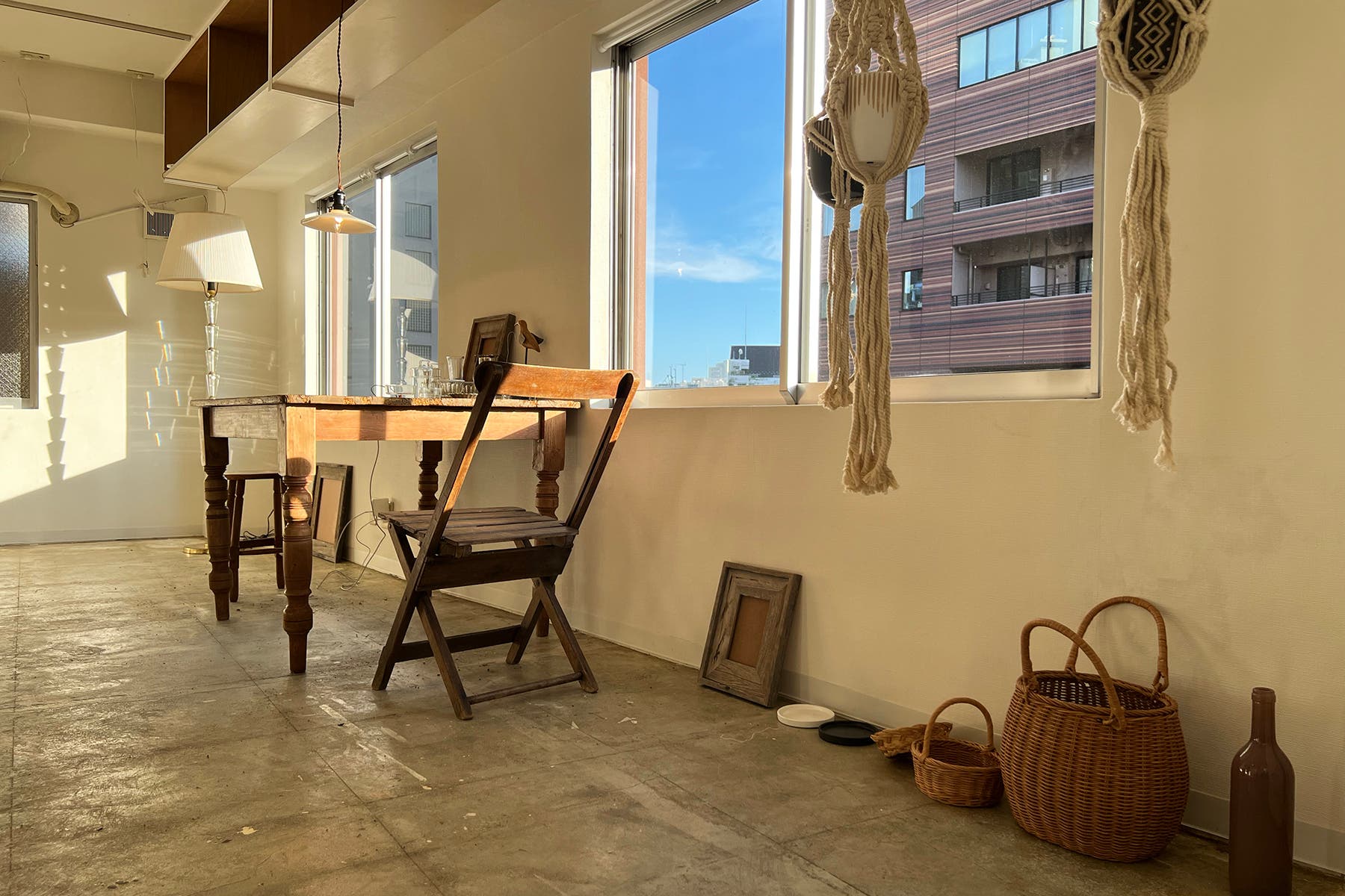 池尻大橋徒歩5分、中目黒駅・渋谷駅徒歩圏内/ヨーロピアンアンティーク/陽当たり/5名まで/商用撮影/の写真4