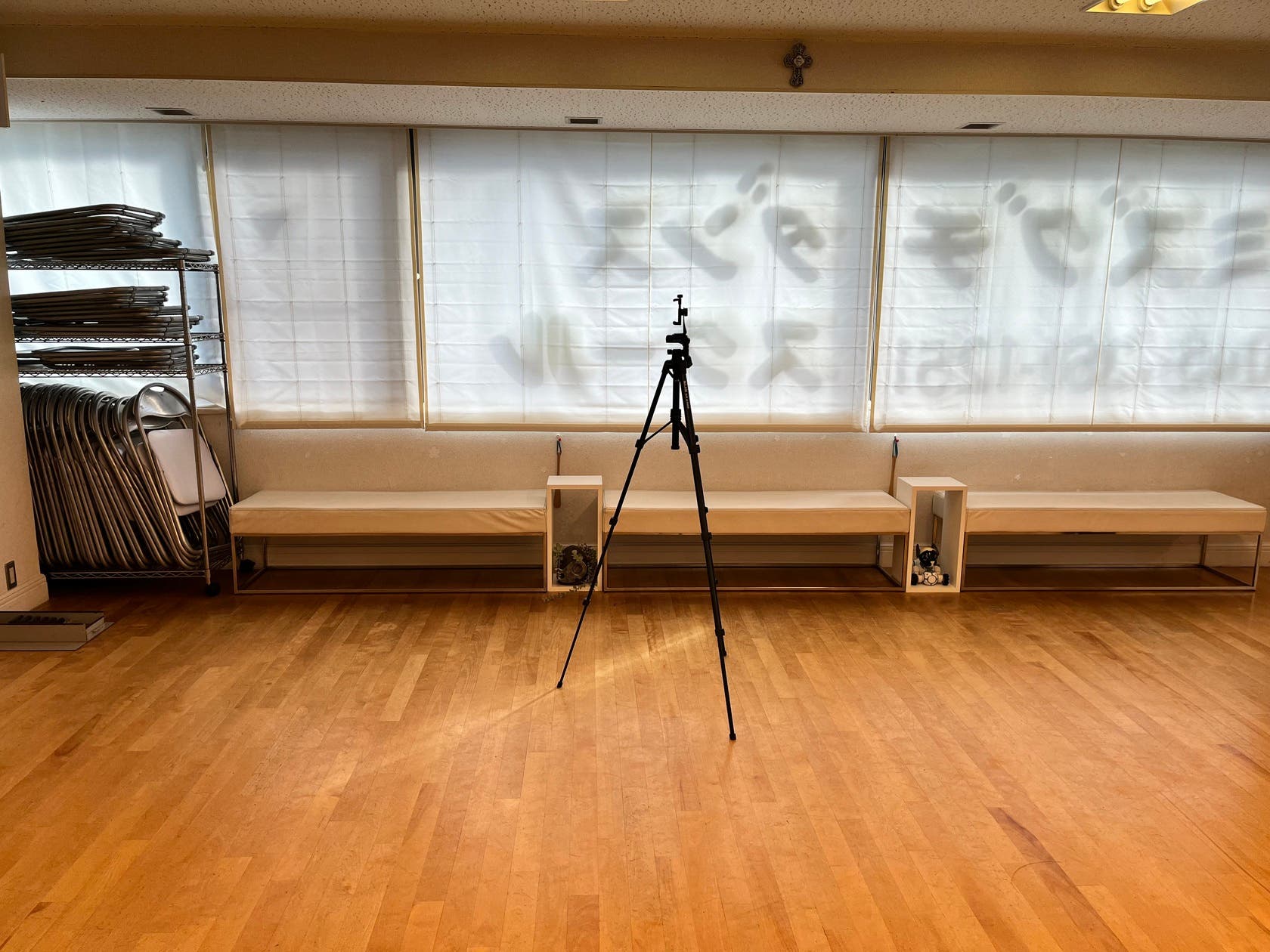 JR関内駅徒歩2分、広々換気十分スペース！の写真7