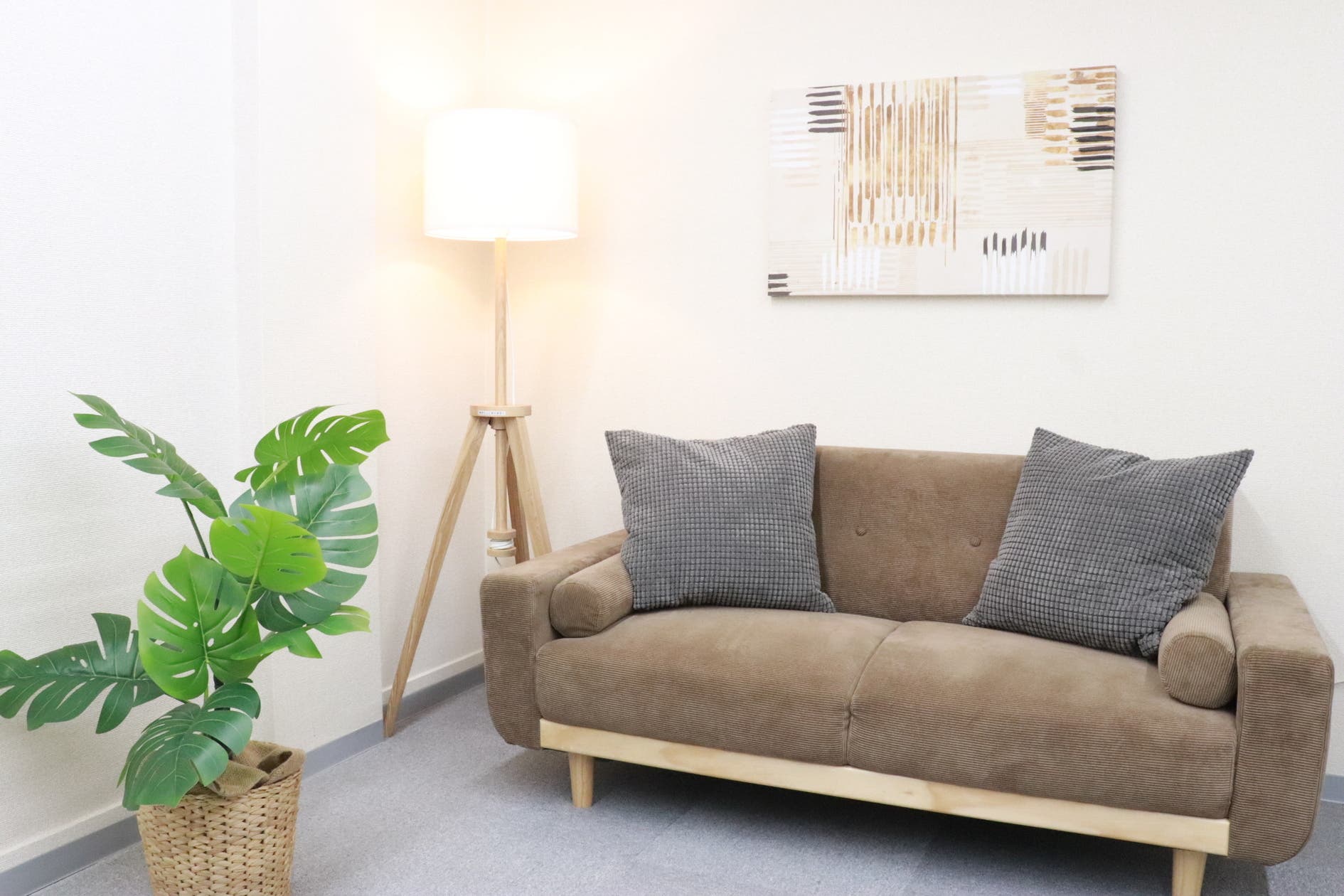 🥳難波駅1分〈COCO会議室なんば駅前店〉超駅近最大14名/セミナー ⏰/ビジネス&amp;懇親会/貸し会議室/当日予約可の写真8