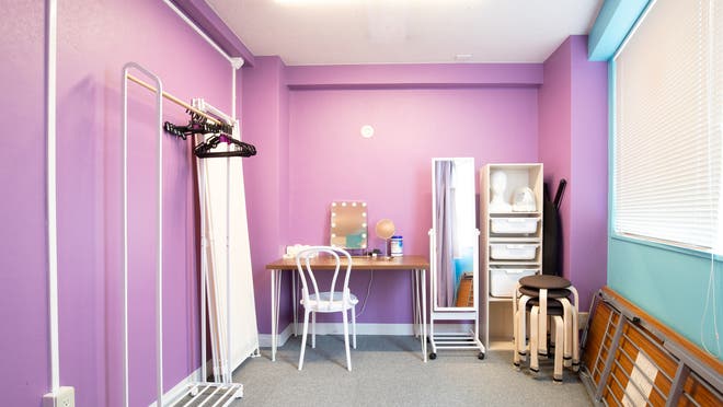 【カップケーキ】原宿系クレイジーメルヘン🧁 毒々しいほどビビットでカラフルなデコラティブなスタジオの写真14