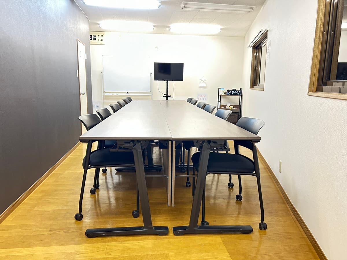 【高田馬場駅6分】12席、5G高速WiFi、モニター・ホワイトボード完備 24H対応 毎日スタッフ清掃の写真1