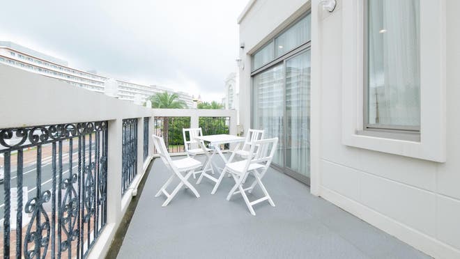 北谷美浜・アメリカンビレッジ★自然光はもちろん。照明を使ってのスタジオ撮影も◎ ロケ撮影の拠点としても最適の写真11