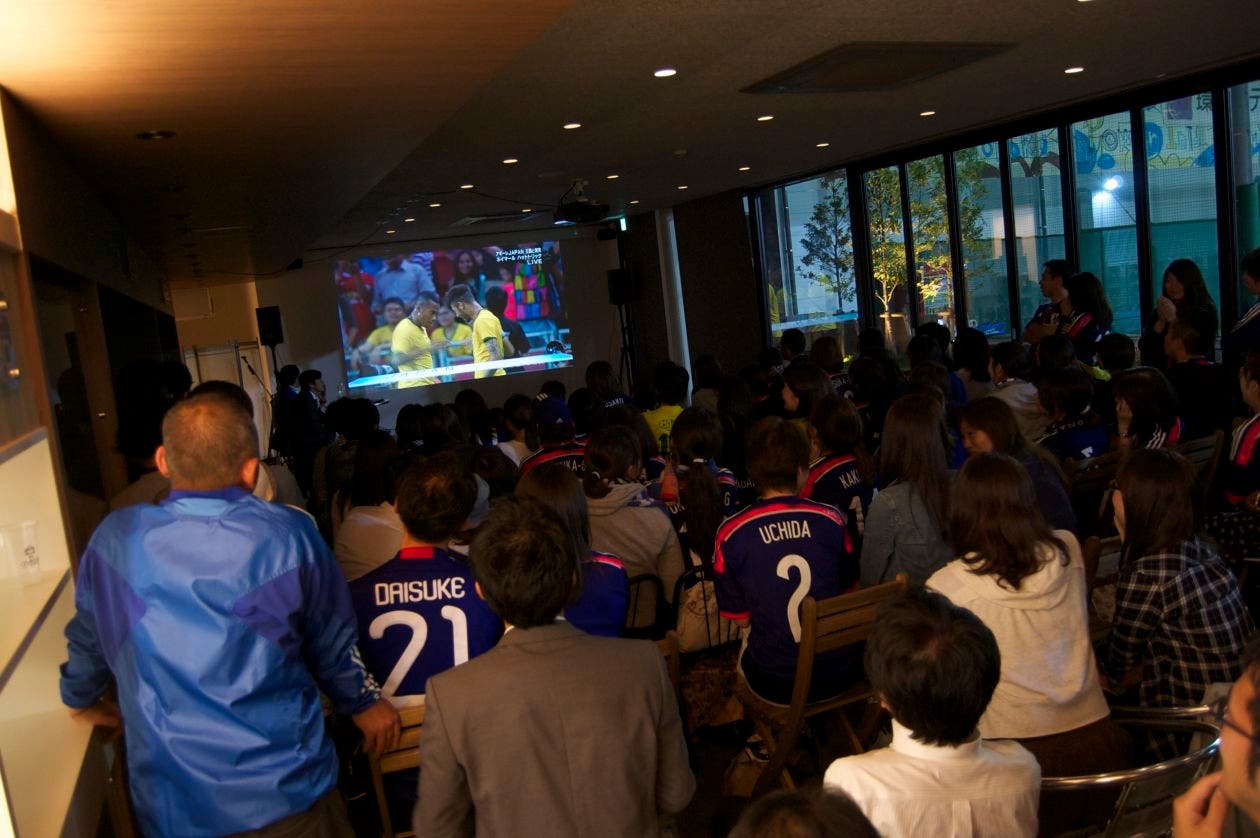 全館貸し切り　開放感抜群のフットサルコートとカフェスペース　運動会やドローン飛行にもの写真28