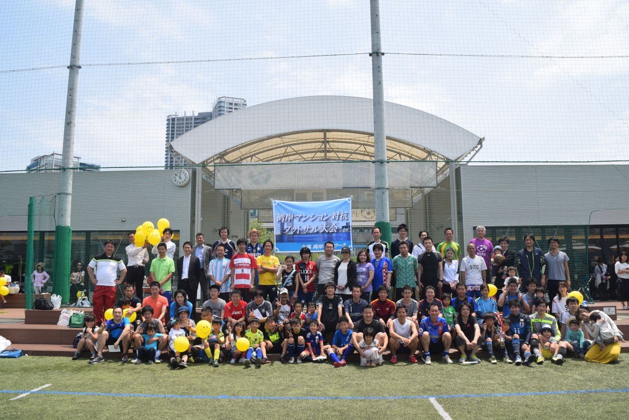 全館貸し切り　開放感抜群のフットサルコートとカフェスペース　運動会やドローン飛行にもの写真13