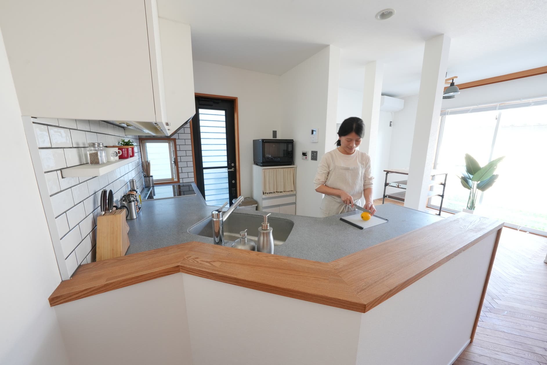 無料で食器＆カトラリー他・撮影用天板が使えるキッチンスタジオ！の写真10