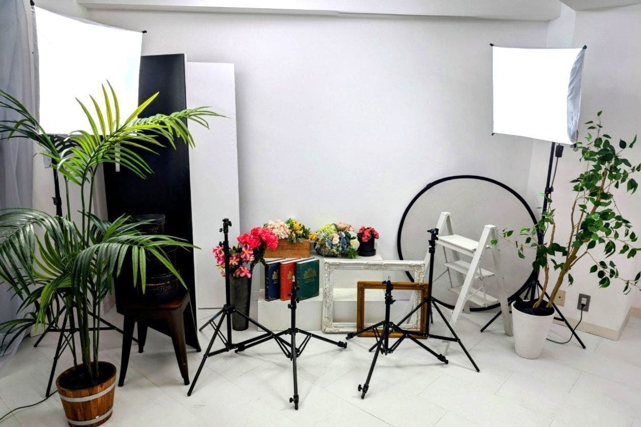 白基調の撮影空間｜動画・ポートレート🌼メイクルーム🪞照明機材💡横浜🌃みなとみらい[32]の写真25