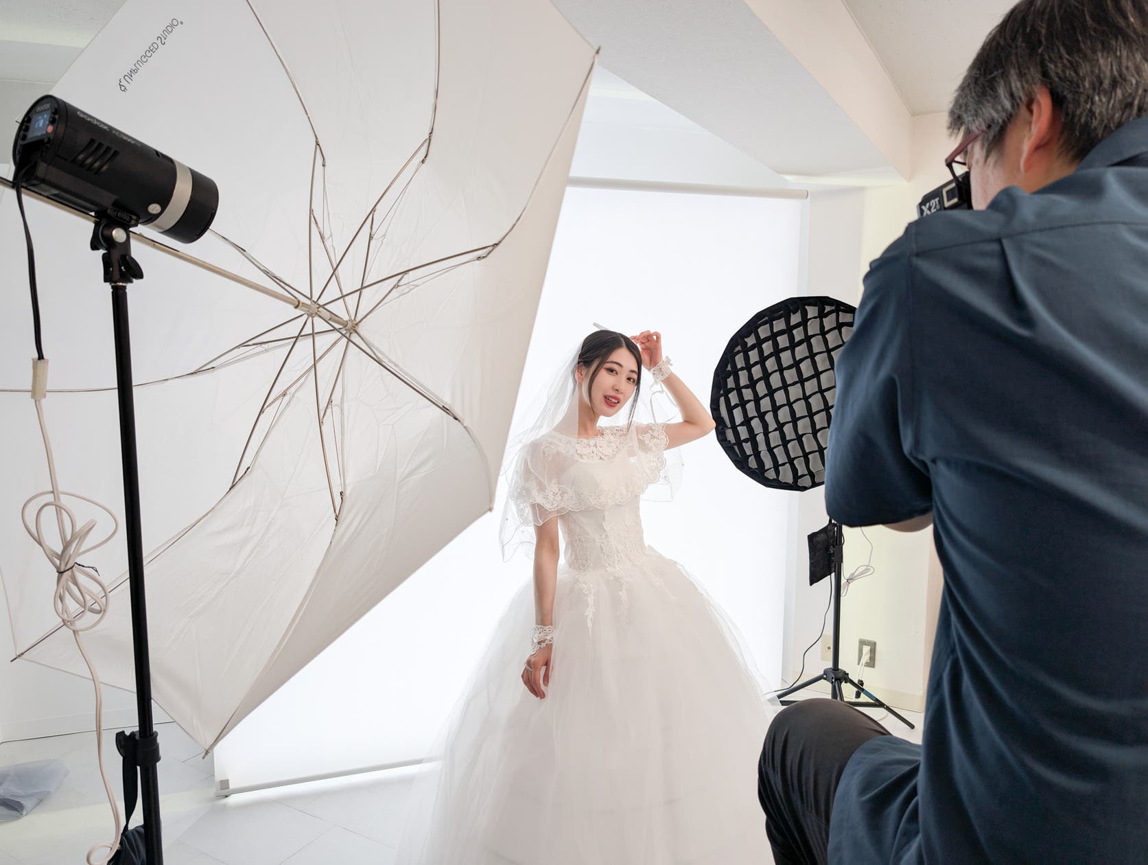 白基調の撮影空間｜動画・ポートレート🌼メイクルーム🪞照明機材💡横浜🌃みなとみらい[32]の写真7