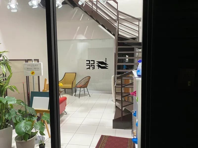 【ココスタジオ日本橋】白背景の撮影ルーム📸 換気・定期消毒✨無料WiFi✨コスプレ撮影👚✨の写真14