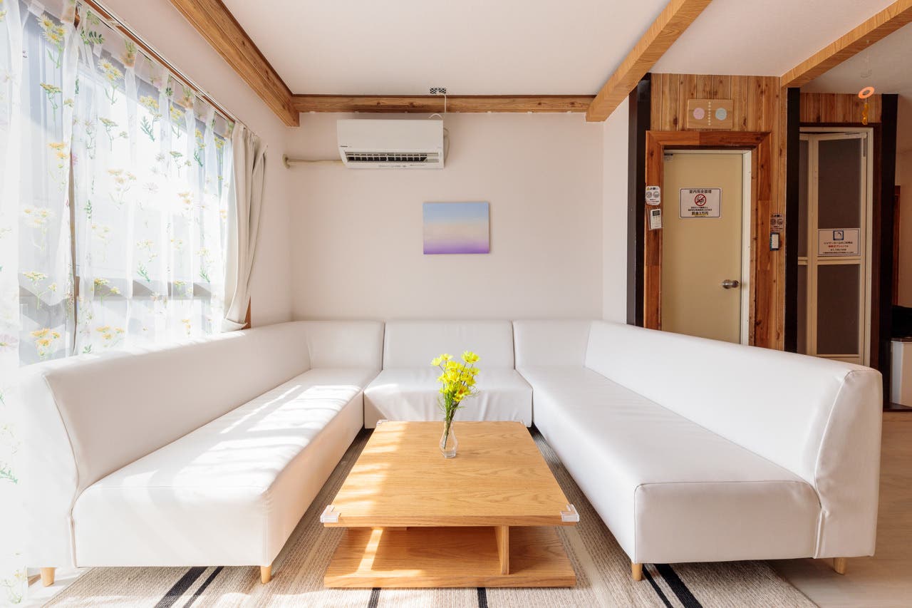 【テラス付き🌿大人数でくつろげる】大久保駅1分😍自然光抜群/撮影やパーティーなど多用途利用可能🥂最大25名の写真4