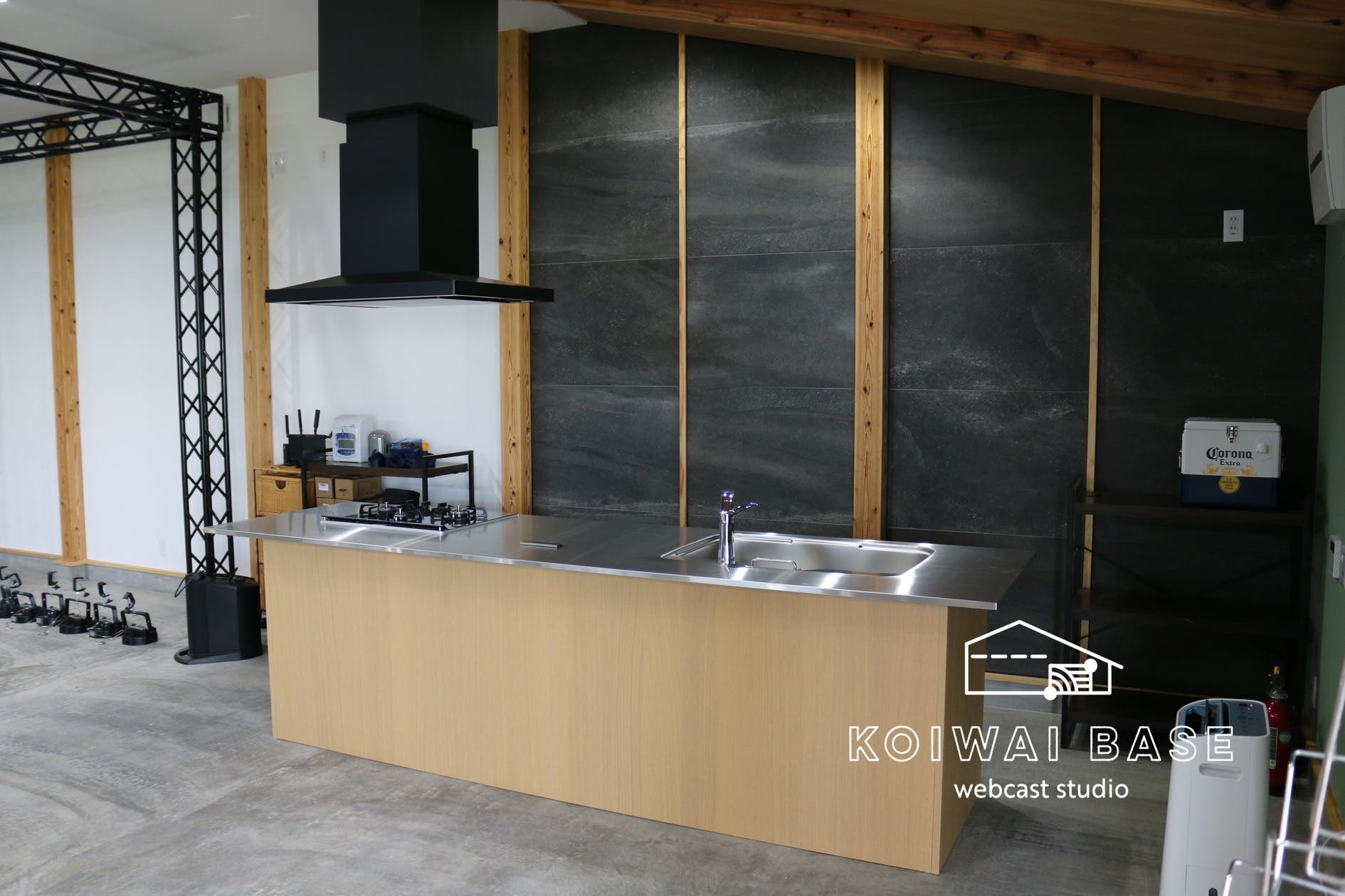 ライブ配信や収録が可能なスタジオです!　撮影機材や音響機材もご用意してます。の写真7