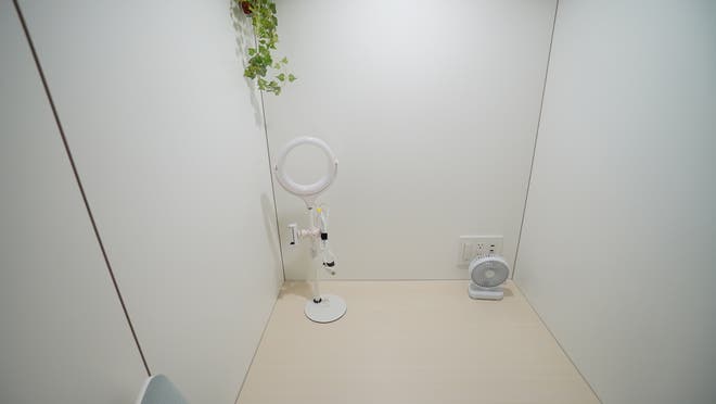 <ビズボ東京駅八重洲京橋No.4>東京駅徒歩4分・京橋駅徒歩2分【完全個室】🚃光回線Wi-Fi📶電源🔌の写真2