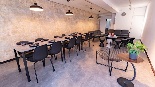 最大25名!!駅徒歩1分‼︎飲食OKゴミ捨て無料🚮モダンな大人空間🍷撮影/会議・打合せ/懇親会/歓送迎会/の写真7