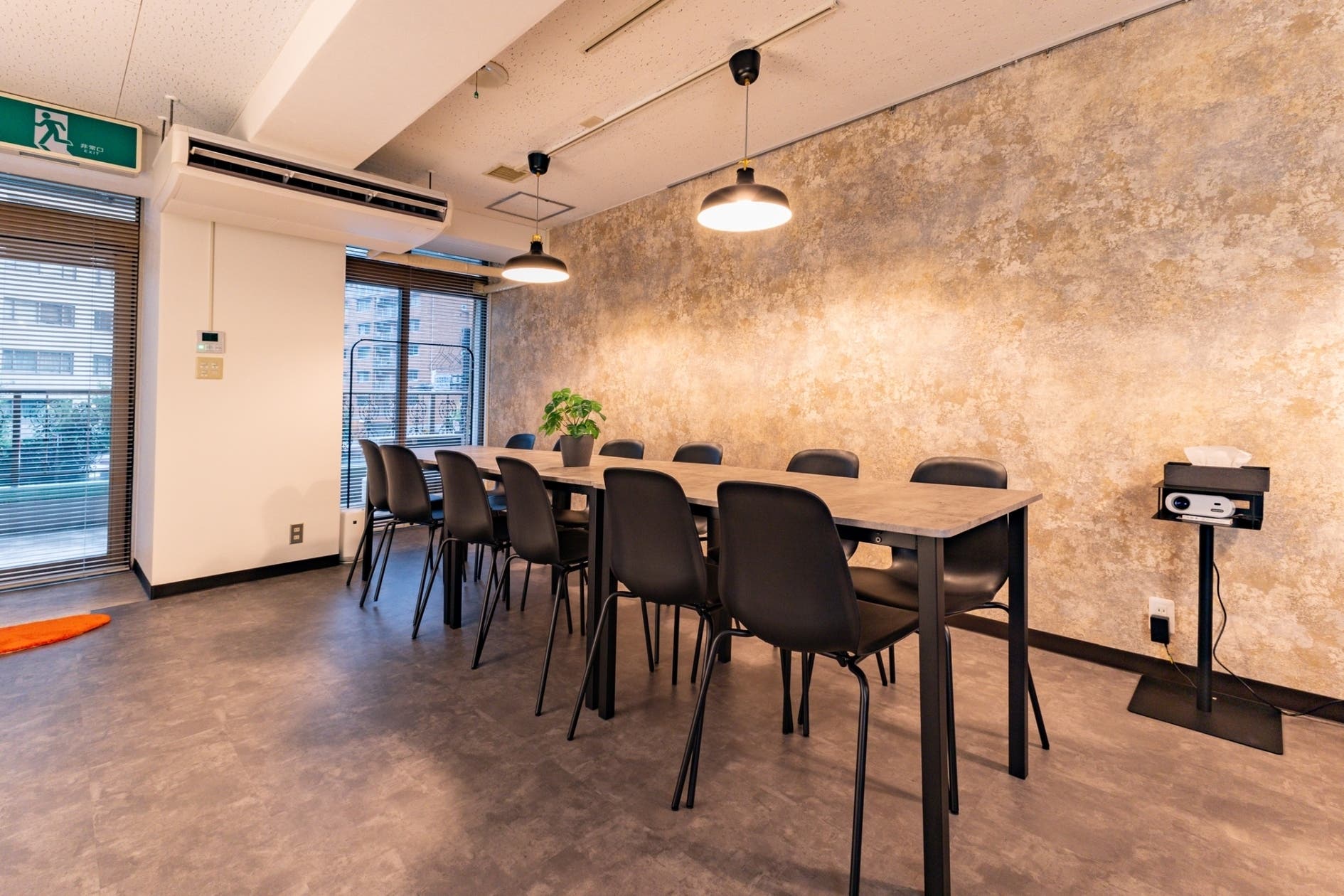 最大25名!!駅徒歩1分‼︎飲食OKゴミ捨て無料🚮モダンな大人空間🍷撮影/会議・打合せ/懇親会/歓送迎会/の写真8