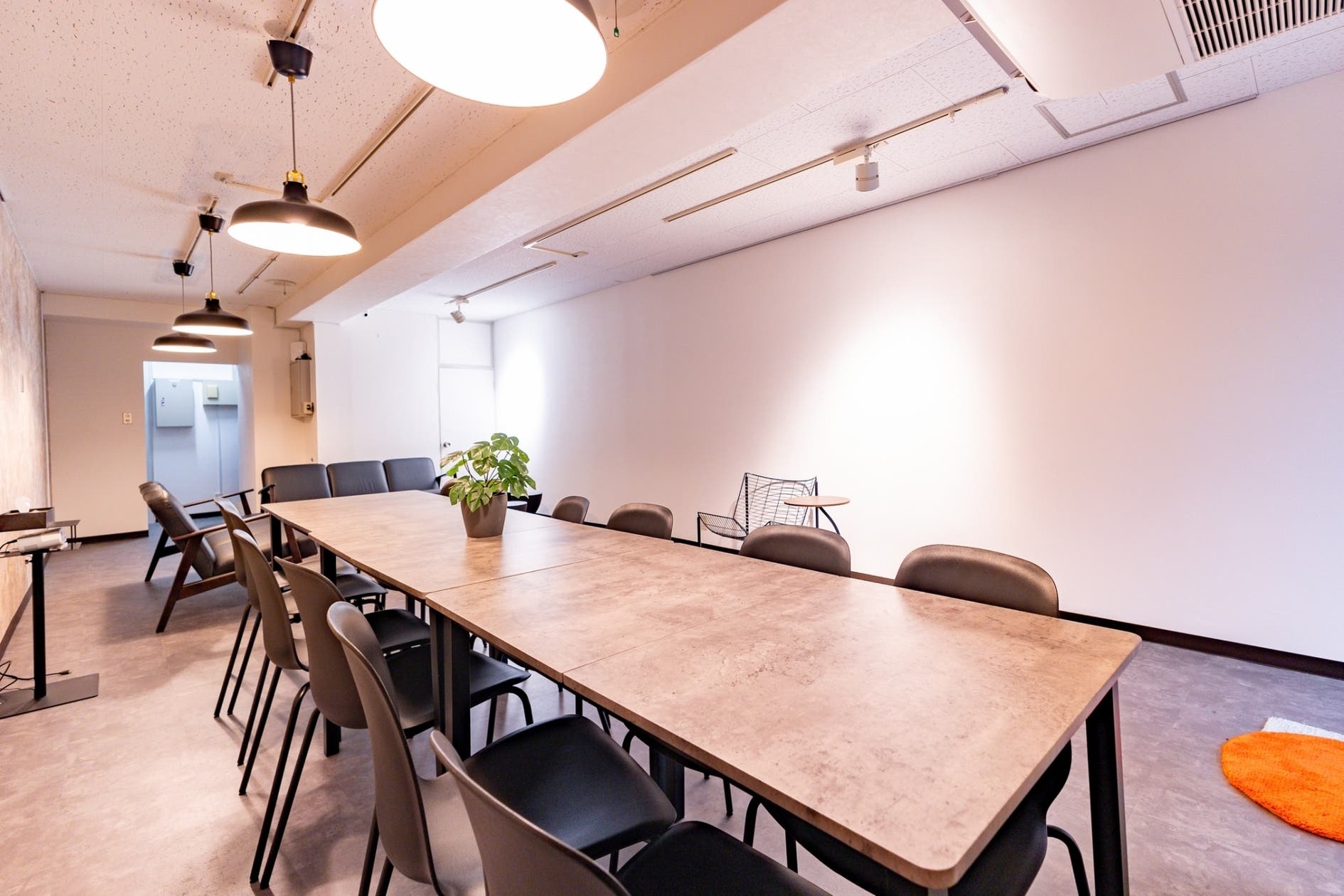 最大25名!!駅徒歩1分‼︎飲食OKゴミ捨て無料🚮モダンな大人空間🍷撮影/会議・打合せ/懇親会/歓送迎会/の写真13