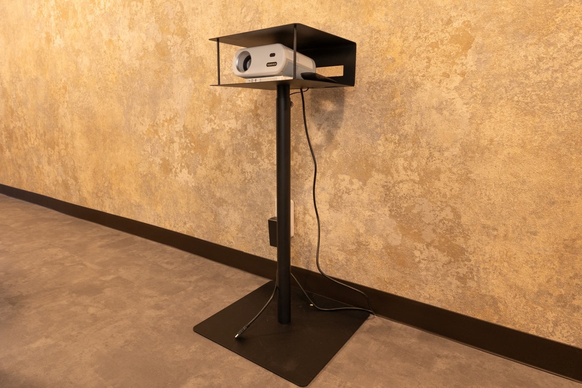 最大25名!!駅徒歩1分‼︎飲食OKゴミ捨て無料🚮モダンな大人空間🍷撮影/会議・打合せ/懇親会/歓送迎会/の写真17