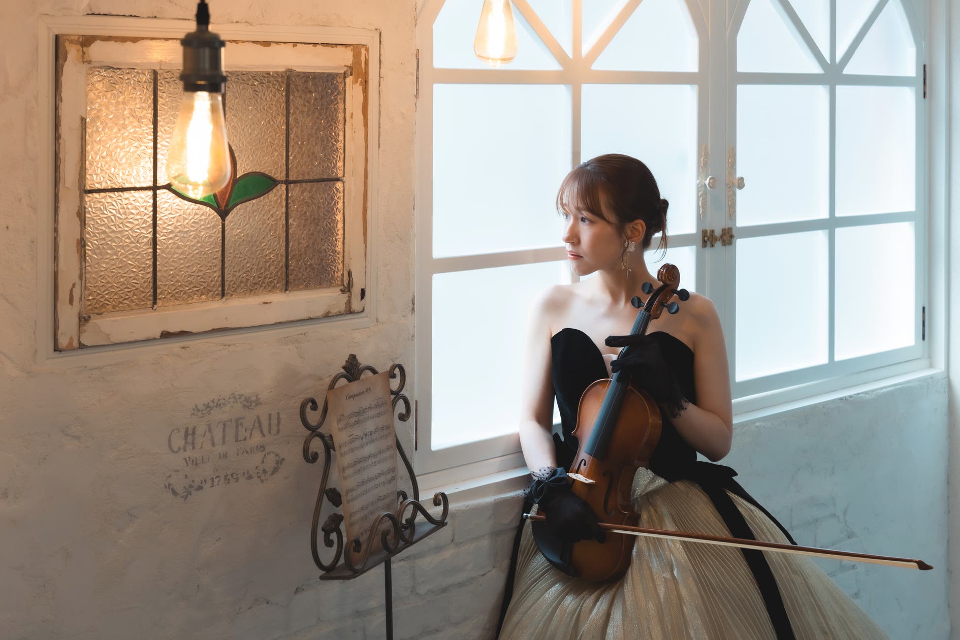 【花と光のハーモニー】自然光｜花天蓋ベッド｜大型ドライフラワー｜漆喰壁・レンガ壁｜ドレス着放題！｜撮影機材無料!の写真14