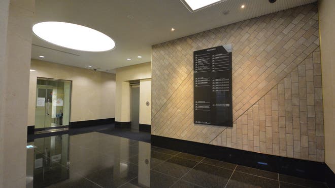 【6人用】Wi-Fi・コンセント完備!函館駅前徒歩2分!短時間利用可能の貸会議室です!の写真2