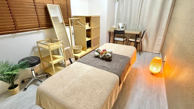 桜木町駅徒歩1分!ご好評につき増部屋🌸完全個室のキレイなサロン✨ほぼ雨に濡れずにアクセス👍電動昇降施術ベッド/マッサージ/エステの写真1