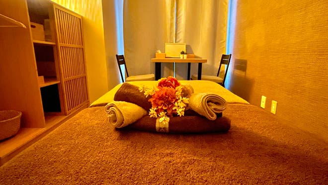 桜木町駅徒歩1分!ご好評につき増部屋🌸完全個室のキレイなサロン✨ほぼ雨に濡れずにアクセス👍電動昇降施術ベッド/マッサージ/エステの写真6