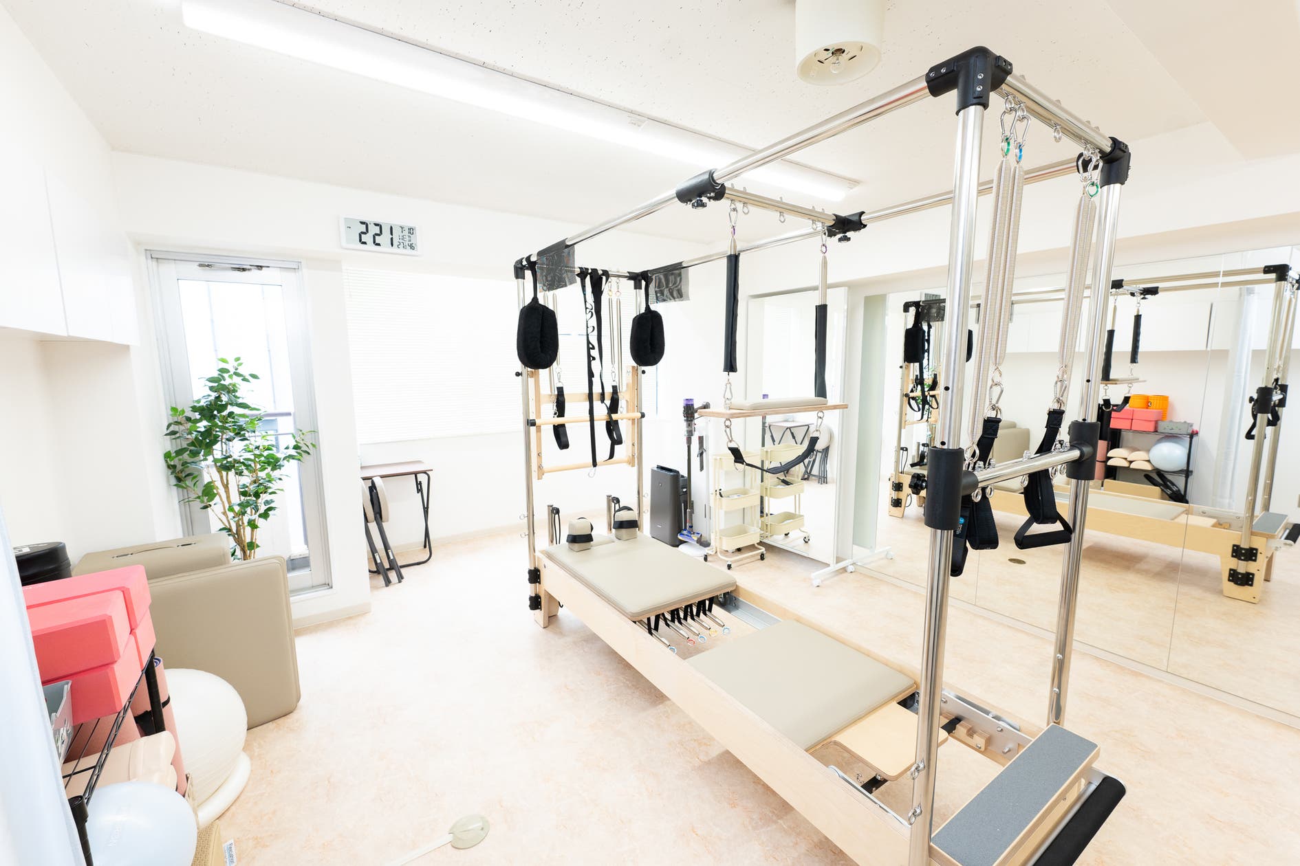 【北参道駅30秒】マシンピラティススタジオ☆自然光が入る1日1回スタッフ完全清掃のスタジオの写真20