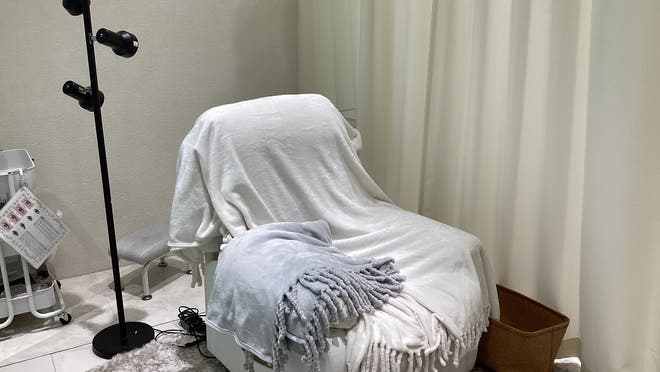 【EARTH 上野店】まつエク専用席★大型サロンに併設されたレンタルサロン✂︎フリーランス/個人練習/美容業に最適♪の写真1