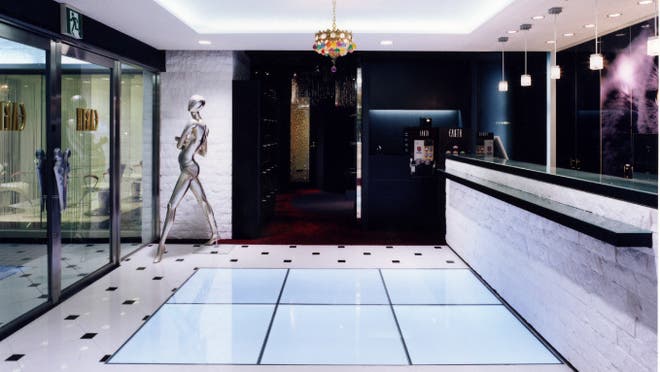 【EARTH 上野店】エステ専用席★大型サロンに併設されたレンタルサロン✂︎フリーランス/個人練習/美容業に最適♪の写真2