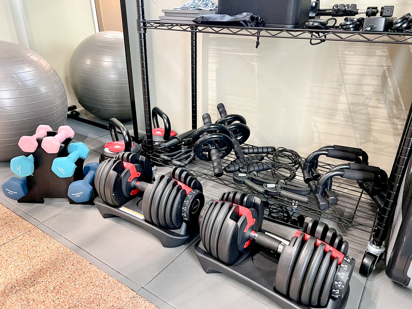 ✨ NEW OPEN ！✨【🎉地域最安値🎉】自由が丘駅徒歩３分の駅チカレンタルジム、清潔感ありオシャレ、トレーニング器具充実の写真15