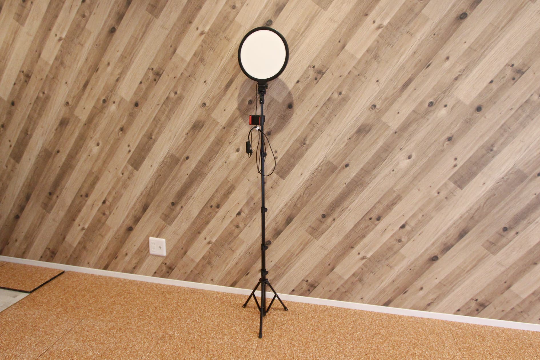 【松戸駅4分🚶】土日祝日も同料金実施中💡リノベで綺麗✨ダンス・ヨガ・会議・教室・セミナー・撮影・整体・エステ・コスプレの写真21