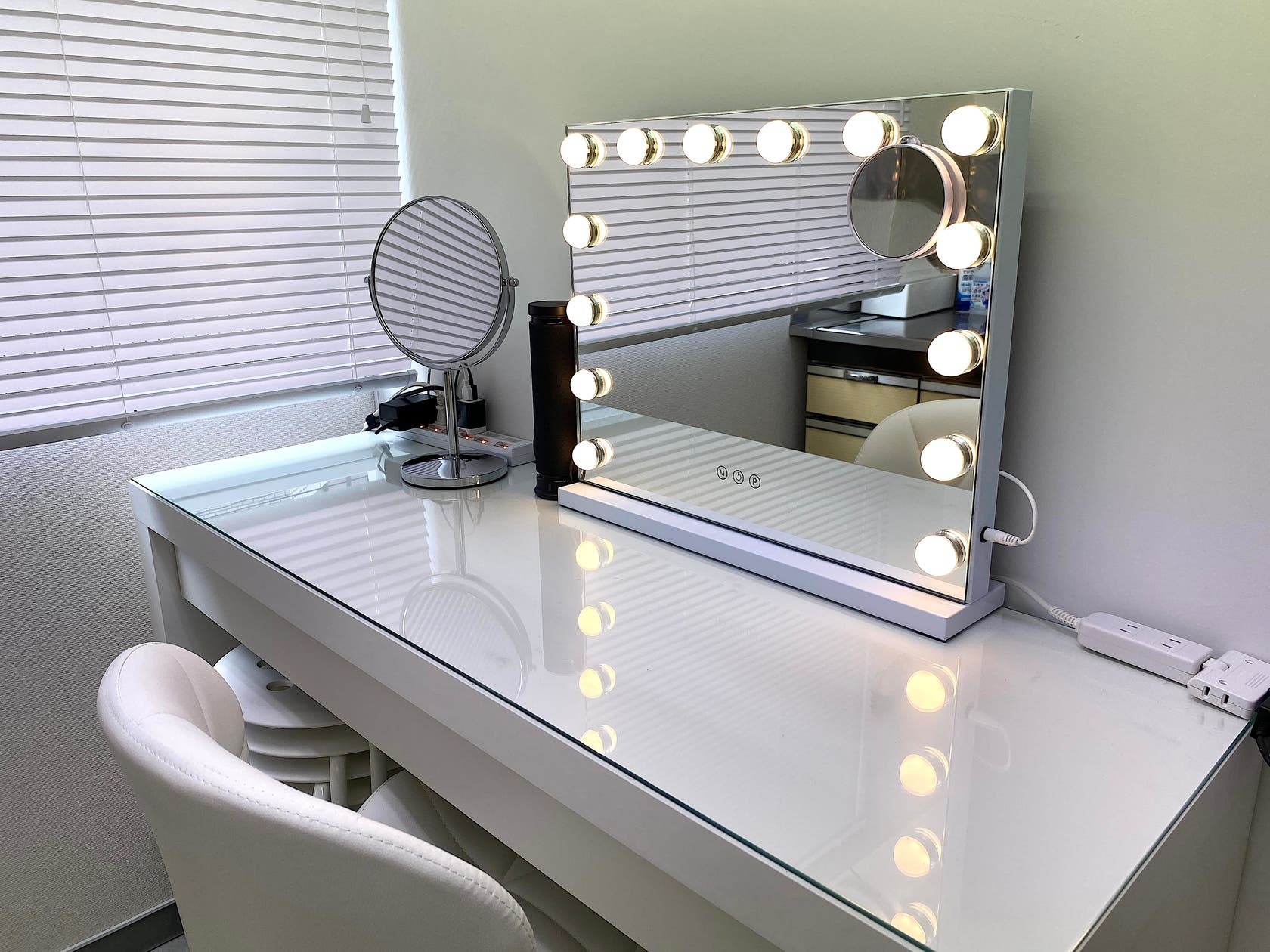 【花と光のハーモニー】自然光｜花天蓋ベッド｜大型ドライフラワー｜漆喰壁・レンガ壁｜ドレス着放題！｜撮影機材無料!の写真29