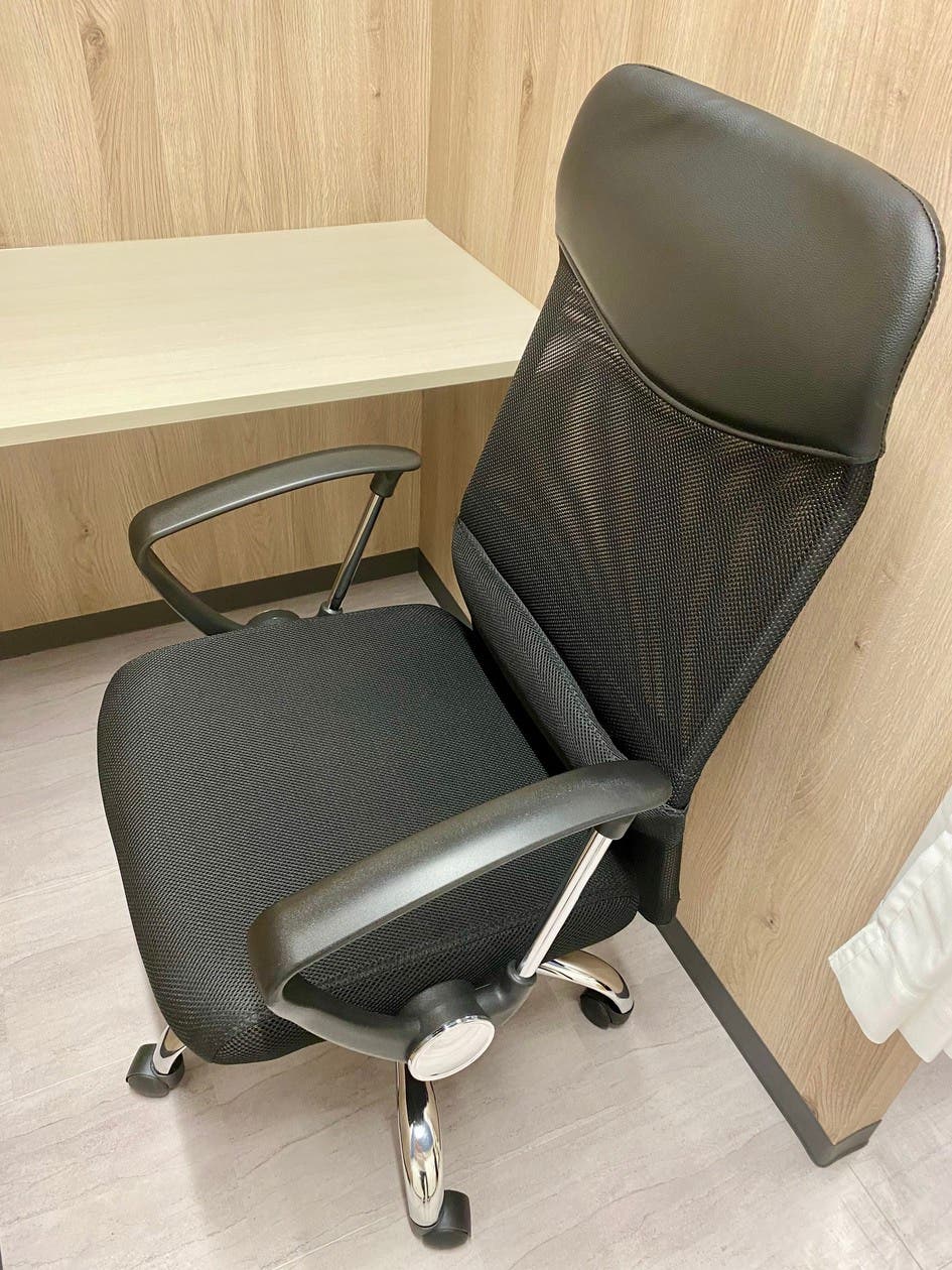 【白山駅徒歩1分】静かで清潔、集中しやすい半個室ブースの自習室・ワークスペースの写真6