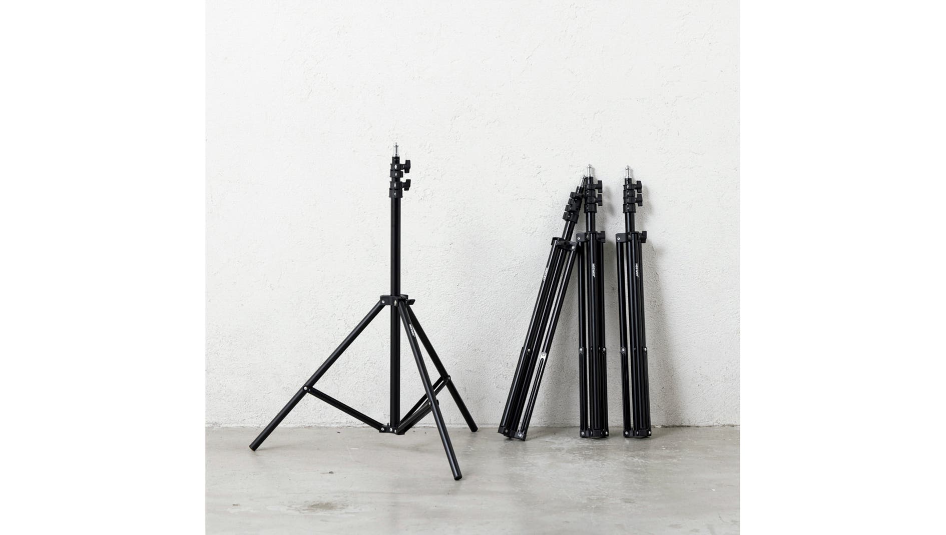 スタンド(中)の画像1