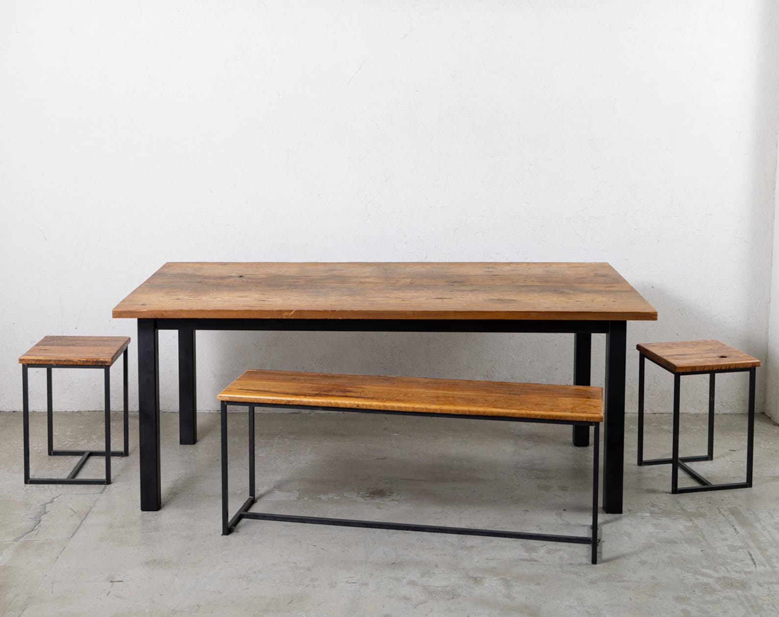 テーブルベンチセットの画像1